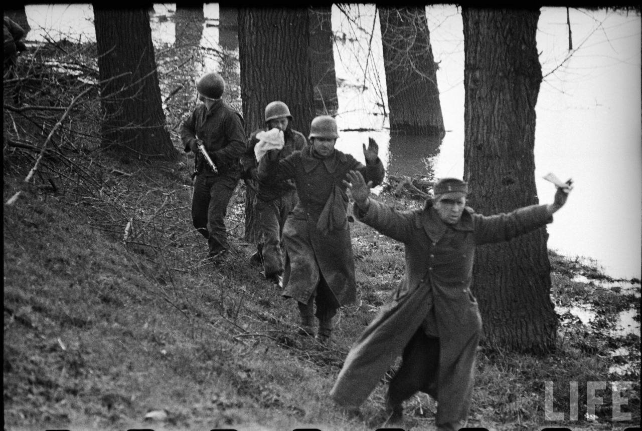 Allies Drive for the Rhine - WW2 Combat Engineers